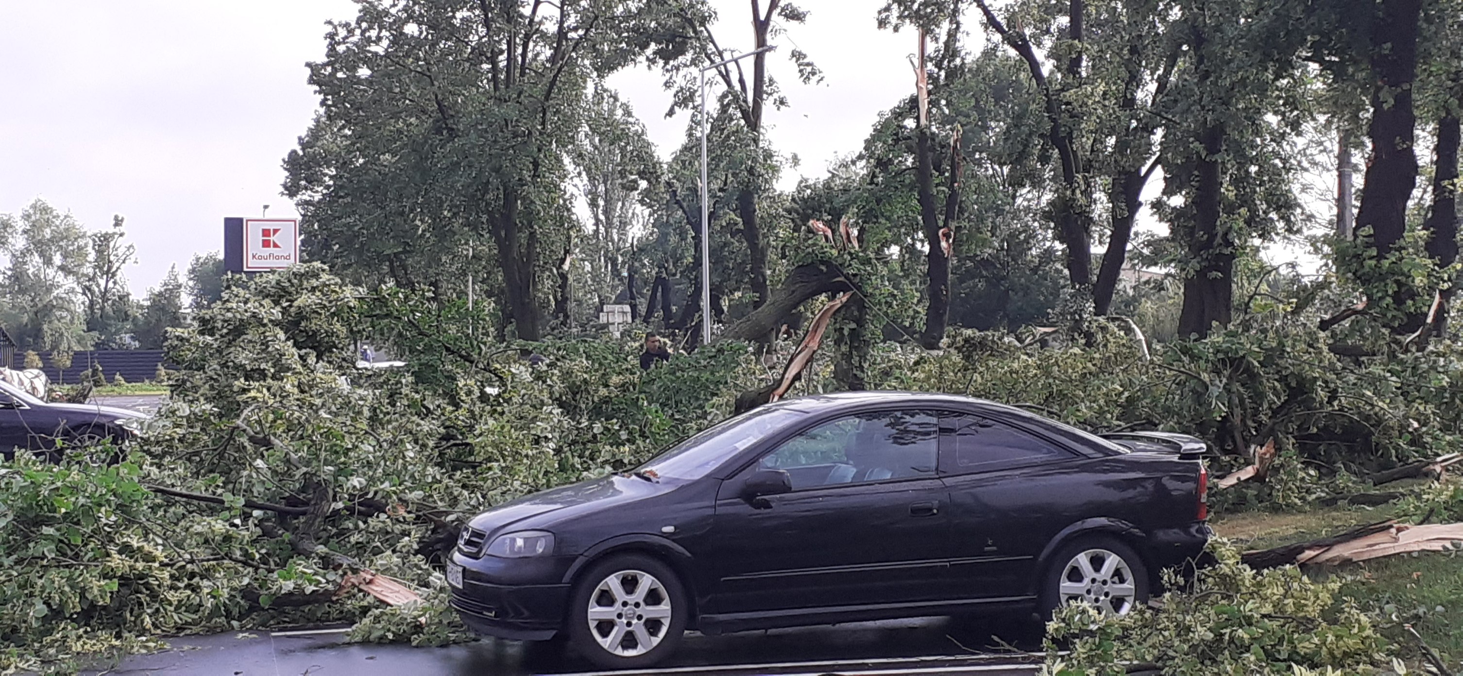 Video Super Furtuna a facut dezastru la Turnu Magurele. In 10 minute s ...