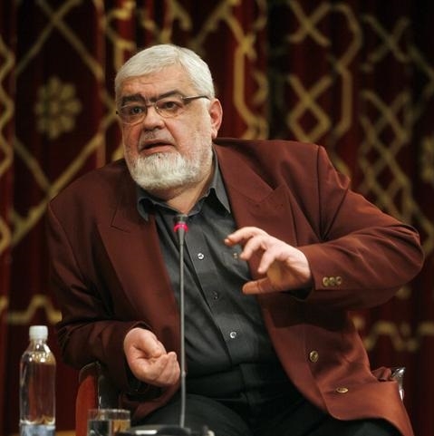 Andrei Plesu il desfiinteaza pe seful PSD. Liviu Dragnea, şmecherul „de ...