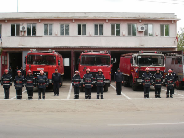 Detaşamentul de Pompieri de la Turnu-Măgurele - mâncare "cu dedicaţie ...